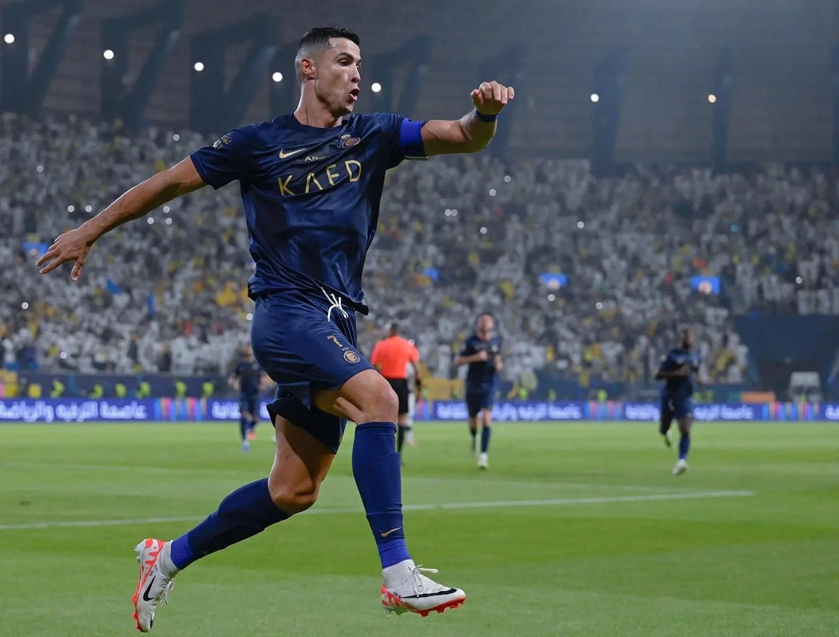 IMIKINO: CRISTIANO RONALDO AKOMEJE GUCA AGAHIGO KADAFITWE N'UNDI UWARI ...